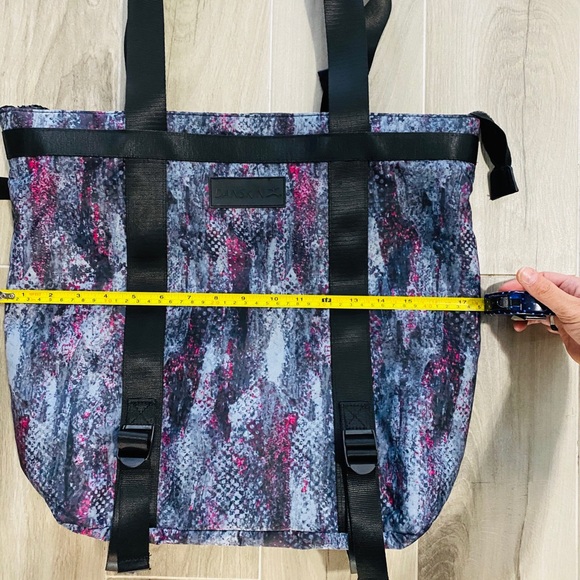 Danskin | Bags | Danskin Reptile Gym Bag Shoulder Or A Backpack | Poshmark